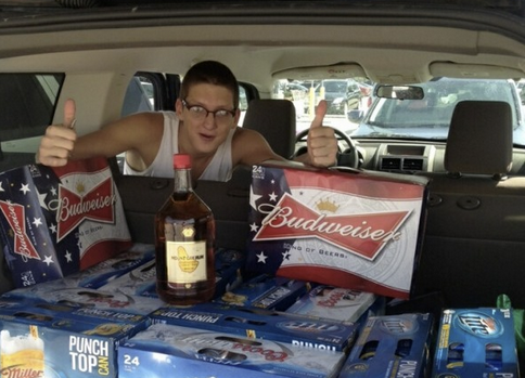 5 Awkward Guys You Meet During Rush - TFM