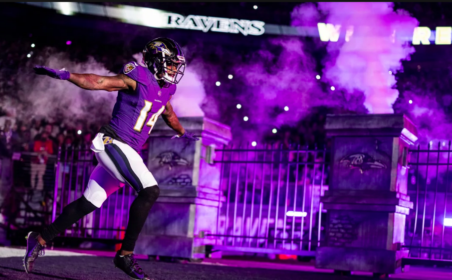 Baltimore Ravens Honor Michael K. Williams, Omar With 'Farmer In the ...