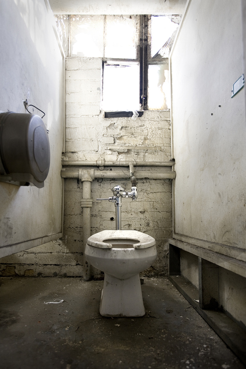 Five Worst Places To Take A Dump - TFM